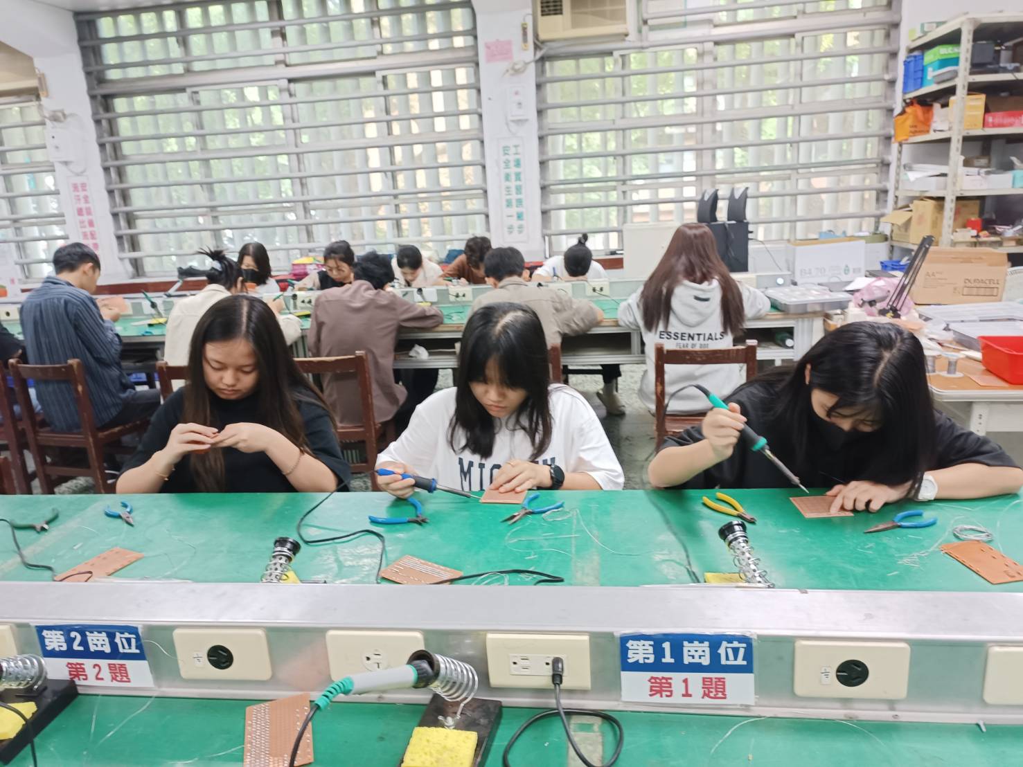 Overseas Students | KAINAN High School :: w3layouts