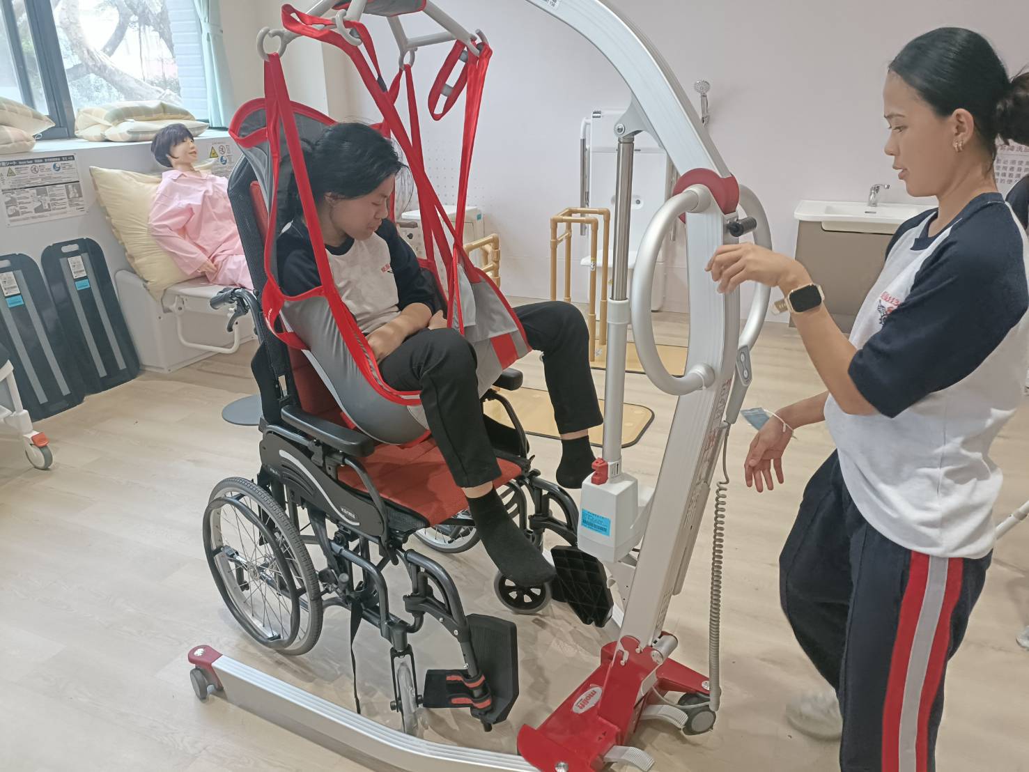 Overseas Students | KAINAN High School :: w3layouts