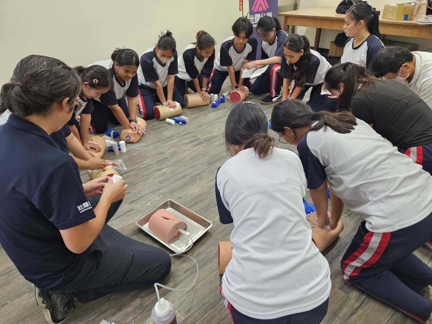 Overseas Students | KAINAN High School :: w3layouts